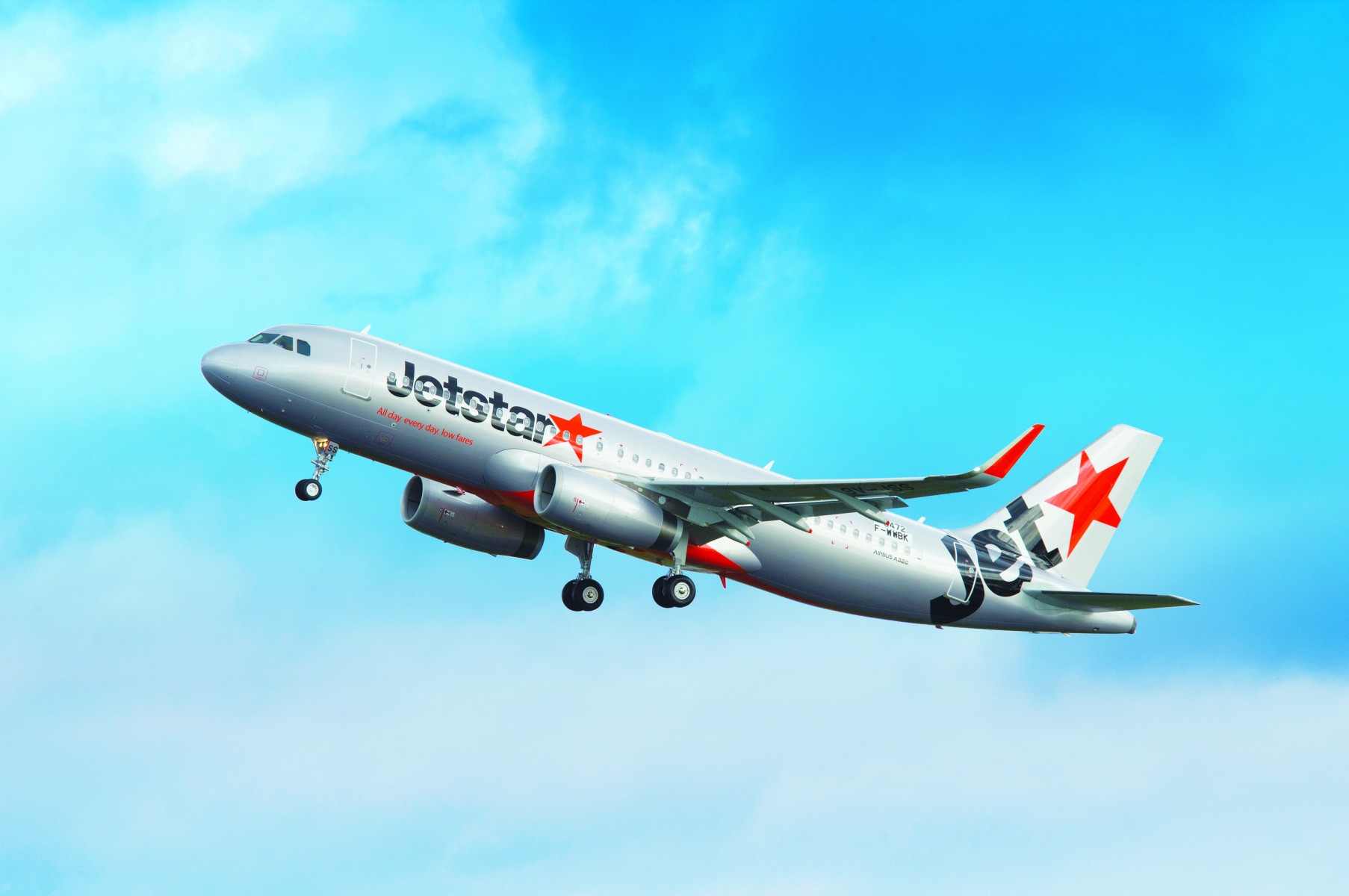 Jetstar Asia to hire 200+ pilots, cabin crew - Chief of Staff Asia